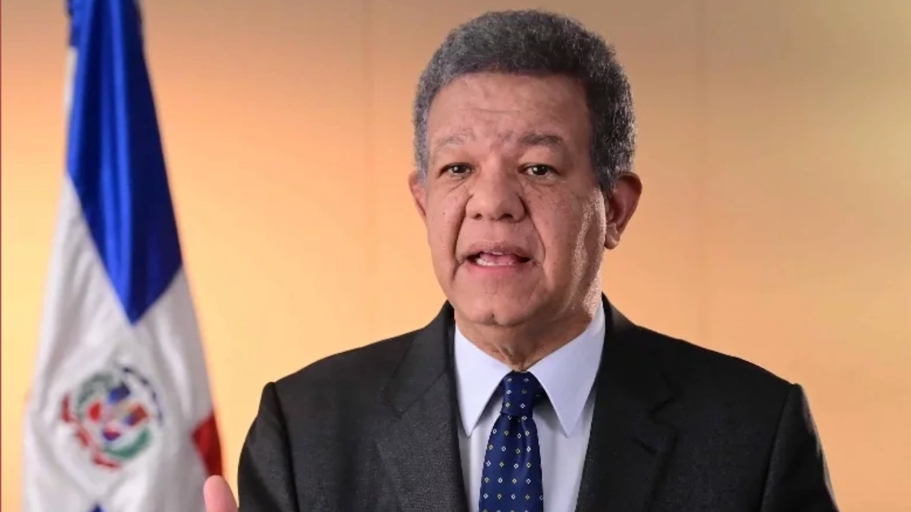 Leonel Fernández se viraliza en video hablando francés